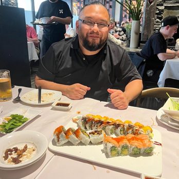 WIND JAPANESE & THAI - Updated September 2025 - 254 Photos & 140 ...