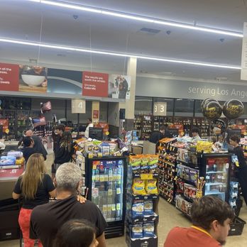 VONS - Updated December 2024 - 213 Photos & 312 Reviews - 3461 W 3rd St ...