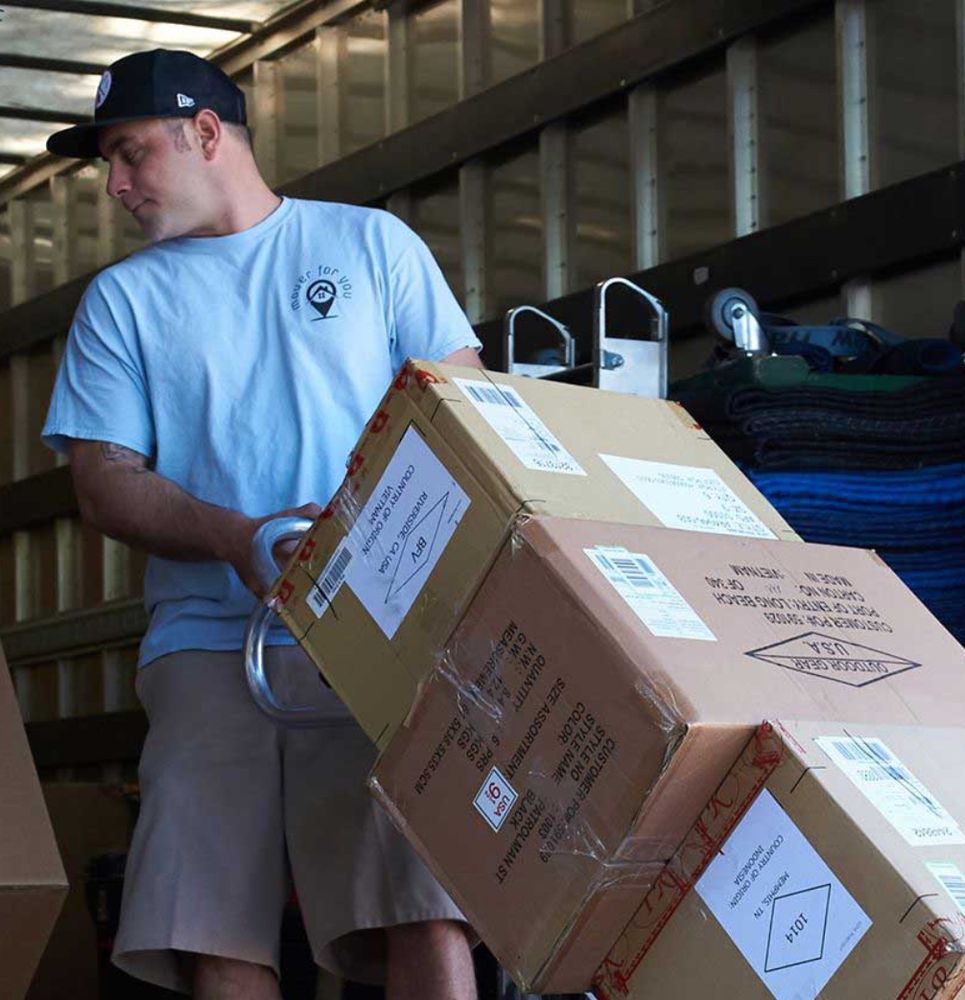 PROFESSIONAL FAST MOVERS - Updated August 2024 - Jacksonville, Florida ...