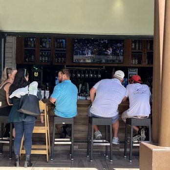 QUARTERDECK RESTAURANTS - 407 Photos & 299 Reviews - 1035 SE 17th St ...