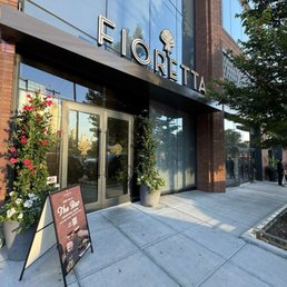 FIORETTA - Updated December 2025 - 537 Photos & 216 Reviews - 318 N ...
