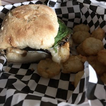 SWEET BUZZ BEAN & BISTRO - Updated June 2025 - 303 Photos & 71 Reviews ...