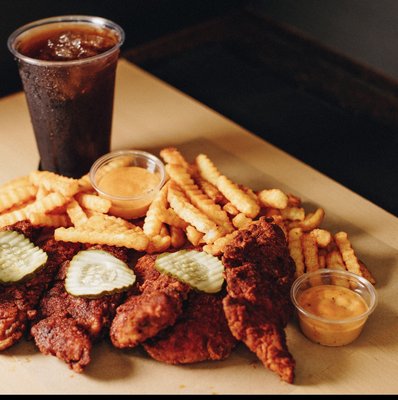 MAIN CHICK HOT CHICKEN - Updated October 2025 - 293 Photos & 325 ...