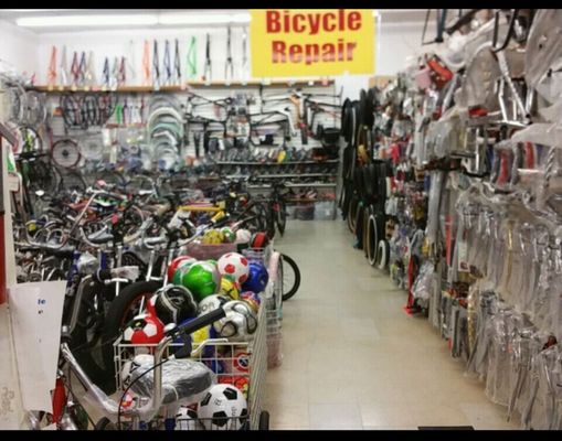 PERRIS INDOOR SWAPMEET - Updated October 2024 - 20 Photos - 440 East ...