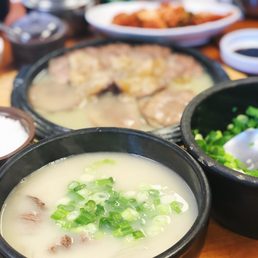 HAN BAT RESTAURANT - 164 Photos & 199 Reviews - 2723 W Lawrence Ave ...