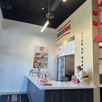 SUMO DOG - Updated September 2025 - 133 Photos & 122 Reviews - 49-830 ...