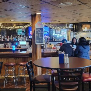 CHATTERBOX BAR & GRILL - Updated July 2025 - 76 Photos & 63 Reviews ...