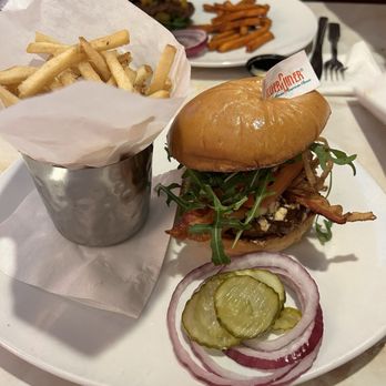 SILVER DINER - Updated June 2024 - 683 Photos & 589 Reviews - 6592 ...