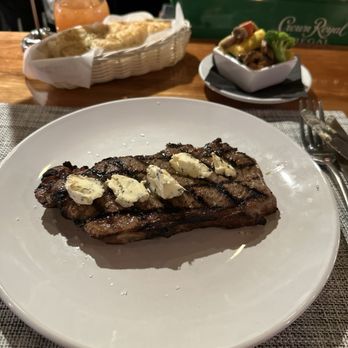 BIGGEST LITTLE STEAKHOUSE - Updated April 2024 - 695 Photos & 342 ...