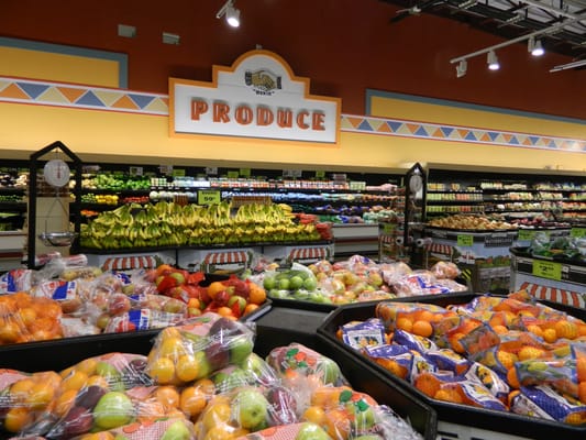 T&R MARKET - Updated May 2024 - 31 Photos - 667 N Hwy 491, Gallup, New ...