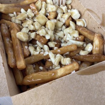 MEAN POUTINE - Updated October 2025 - 308 Photos & 306 Reviews - 718 ...