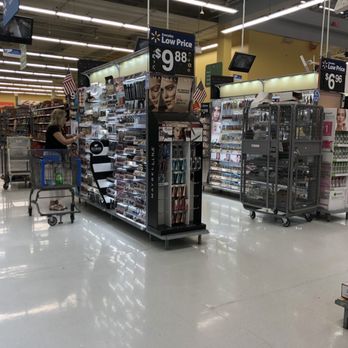 WALMART - Updated December 2025 - 52 Photos & 69 Reviews - 141 ...