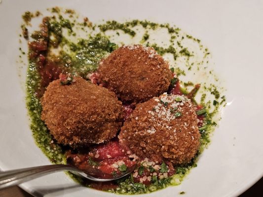 TABLE 26 - Updated May 2026 - 618 Photos & 837 Reviews - 2600 Geer Rd ...
