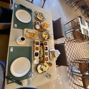 MODA CAFE AND RESTAURANT - Updated September 2025 - 305 Photos & 91 ...