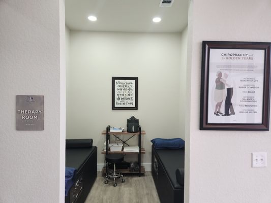 RENEW TEXAS FAMILY CHIROPRACTIC - Updated August 2025 - 16 Photos ...