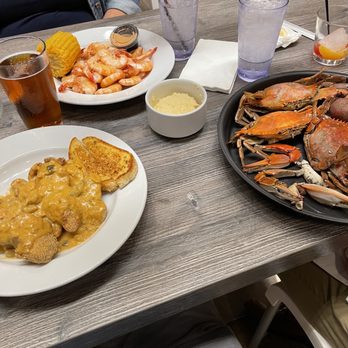 PINCHERS - Updated May 2024 - 30 Photos & 16 Reviews - 9511 Maurice Ace ...