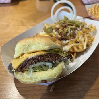 SMASH’D BURGER BAR - Updated June 2025 - 178 Photos & 126 Reviews - 10 ...