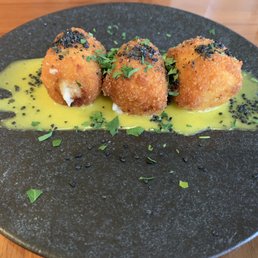 RIGO - Updated January 2025 - 4952 Photos & 1034 Reviews - 885 Kapahulu ...