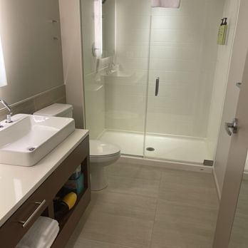 ELEMENT BOSTON SEAPORT DISTRICT - Updated December 2025 - 158 Photos ...