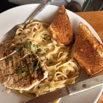 THE COMMONWEALTH - Updated September 2025 - 254 Photos & 337 Reviews ...