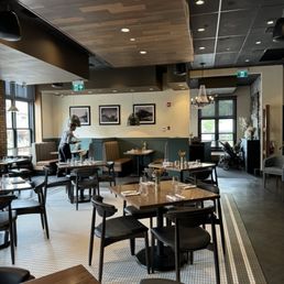 BRAZEN - Updated December 2025 - 423 Photos & 180 Reviews - 138 Banff ...