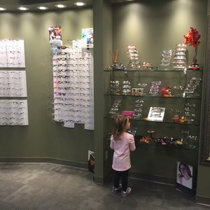 PENDLETON FAMILY OPTOMETRY - Updated July 2025 - 120 E State St ...