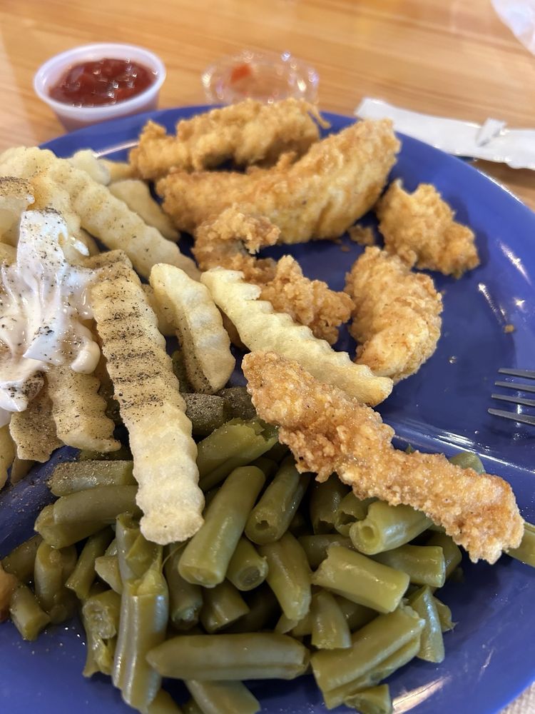 Roosters Barn, Ellabell | Roadtrippers