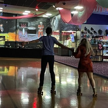 ASTRO SKATE CENTER PINELLAS PARK - Updated October 2025 - 26 Photos ...