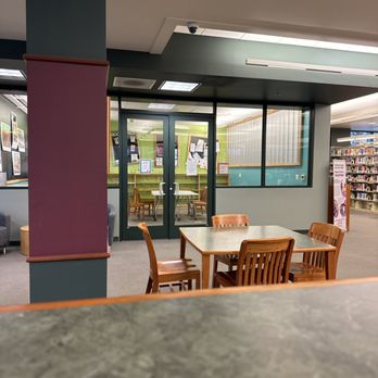 VACAVILLE TOWN SQUARE LIBRARY - Updated December 2025 - 18 Photos & 15 ...
