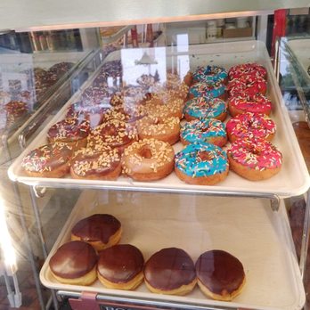 DUFFIN’S DONUTS - 444 Photos & 296 Reviews - 1391 41st Avenue E ...