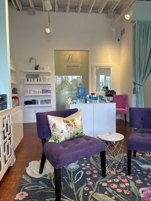 L SPA - Updated October 2025 - 13 Photos & 23 Reviews - 556 S Pineapple ...