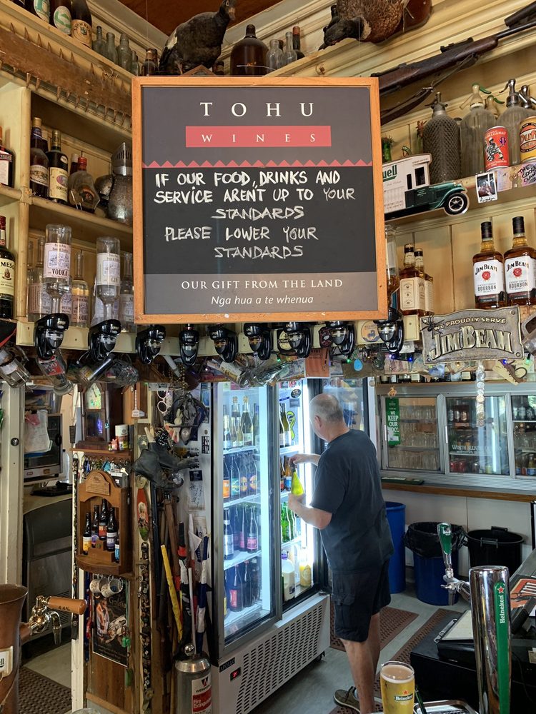 PUHOI PUB HOTEL & STABLES EST....1879 - 61 Photos - 5 Saleyards Rd ...