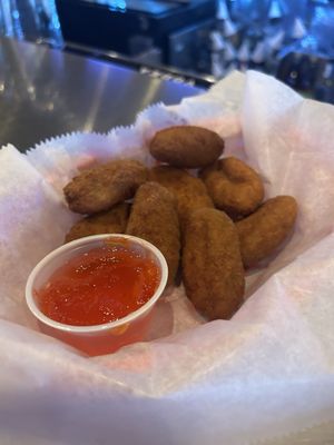 OUTTAKES BAR & GRILL - Updated January 2025 - 32 Photos & 37 Reviews ...