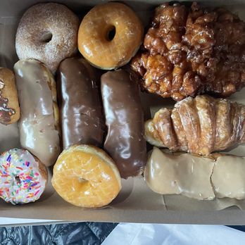 ROCKLIN DONUTS & CINNAMON - Updated August 2024 - 587 Photos & 554 ...