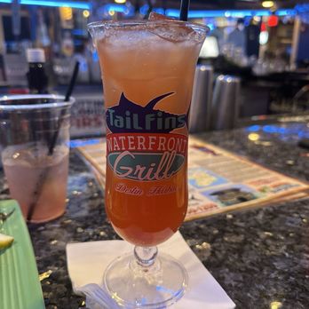 TAILFINS WATERFRONT GRILL - Updated March 2025 - 389 Photos & 435 ...