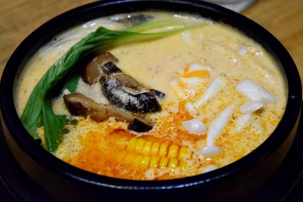 MOGU TREE NOODLE HOUSE - Updated June 2024 - 16 Village Cornerr ...