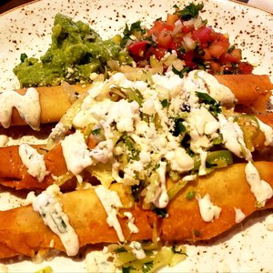 TYLER’S BURGERS - Updated May 2024 - 469 Photos & 774 Reviews - 149 S ...