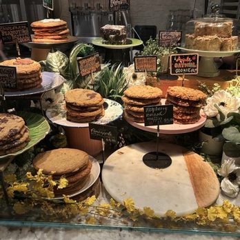 BEATRIX - Updated October 2025 - 865 Photos & 552 Reviews - 272 ...