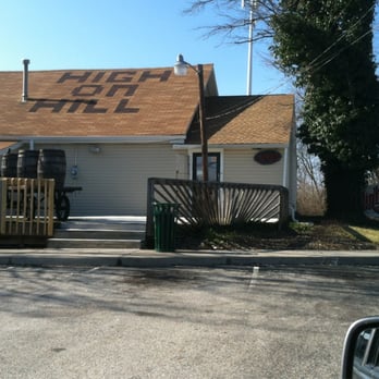 HIGH ON THE HILL - Updated December 2025 - 10 Photos & 14 Reviews ...