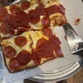 PI-SQUARED PIZZA - Updated May 2025 - 96 Photos & 116 Reviews - 1802 ...