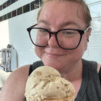 DOOZIES - Updated October 2025 - 77 Photos & 65 Reviews - 4105 S 11th ...