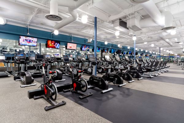 FITNESS 19 - Updated March 2025 - 143 Photos & 358 Reviews - 2700 ...