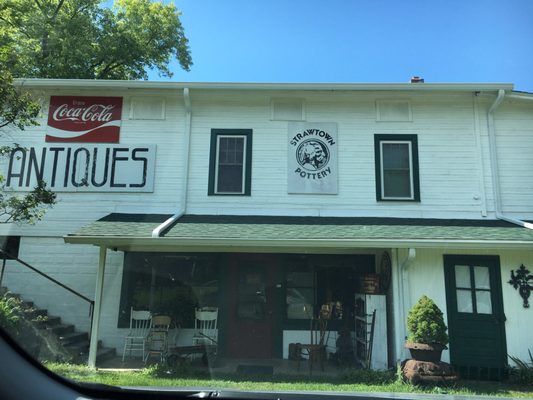 STRAWTOWN POTTERY & ANTIQUES - Updated December 2025 - 12738 Strawtown ...