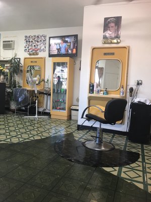 LIZ BEAUTY SALON - Updated October 2025 - 1430 E Cesar E Chavez Ave ...