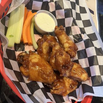 HOPS & DOUGH TAPROOM - Updated December 2025 - 33 Photos & 27 Reviews ...