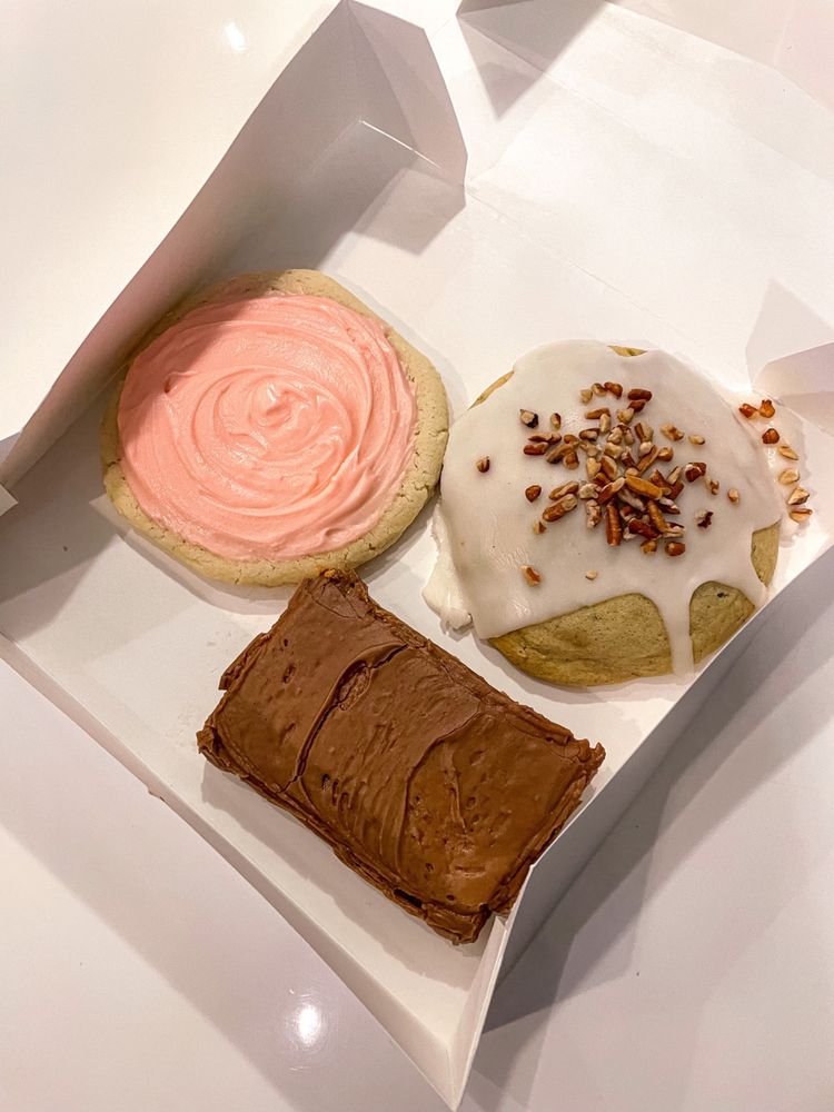 HUG-HES CAFE - Updated August 2024 - 30 Photos & 60 Reviews - 701 N ...