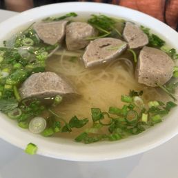 PHO 75 - Updated December 2025 - 584 Photos & 704 Reviews - 1122 ...