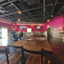 GIGIS BETCHIN CHICK-N - Updated September 2025 - 26 Photos & 17 Reviews ...