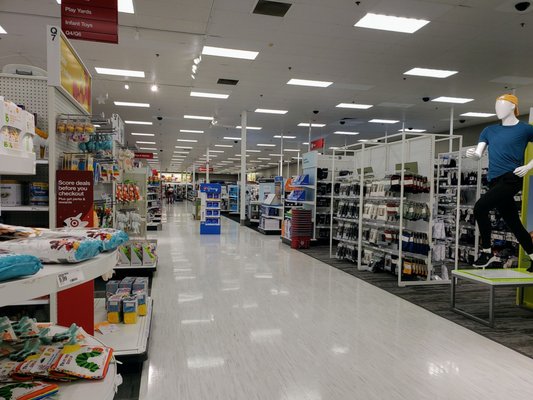 TARGET - Updated October 2025 - 13 Reviews - 817 W Alexis Rd, Toledo ...