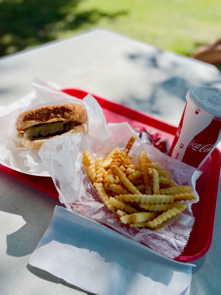 HAPPY APPLE KITCHEN - 72 Photos & 88 Reviews - 18532 Colfax Hwy, Grass ...